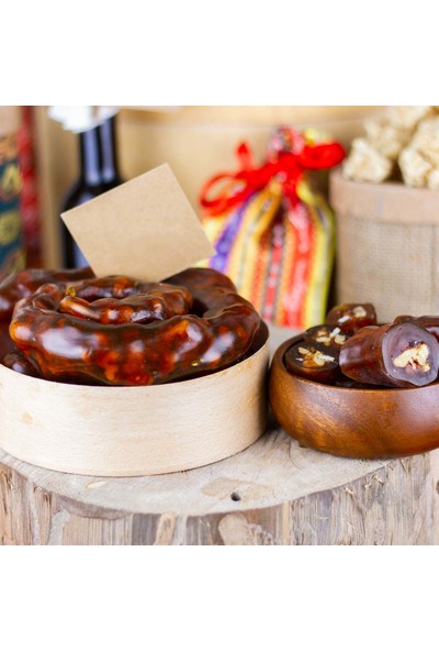 Gaziantepten Adana Usulü Pekmezli Cevizli Sucuk 500 gr Gaziantepten Adana Usulü Pekmezli Cevizli Sucuk 500 gr