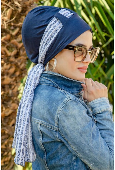 Karışık Cadde Lacivert Mavi Çizgili Fularlı Bone - 40600 Karışık Cadde Lacivert Mavi Çizgili Fularlı Bone - 40600