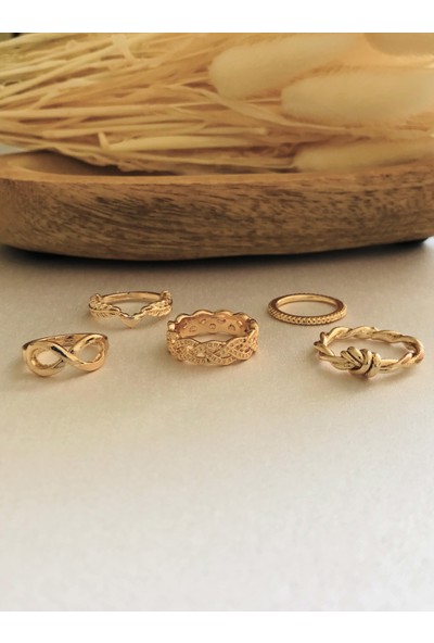Mercan Aksesuar Gold Renk 5 Adet Çoklu Yüzük Seti Mercan Aksesuar Gold Renk 5 Adet Çoklu Yüzük Seti