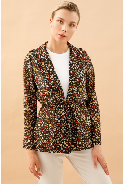 On Beli Bağcıklı Desenli Ceket