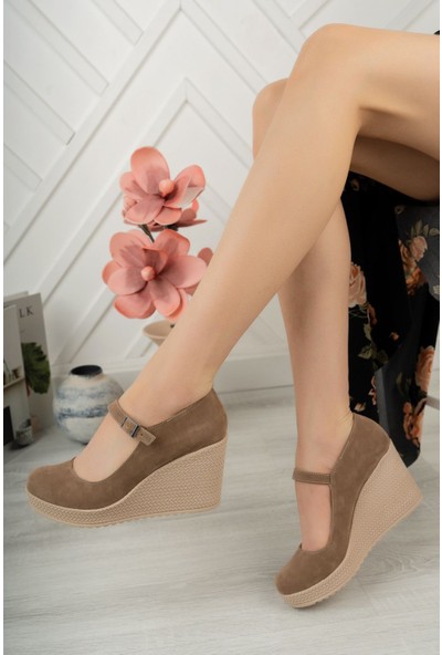 Gimer Avm Dolgu Taban Bilekten Tokalı Vizon Irm Süet Ayakkabı