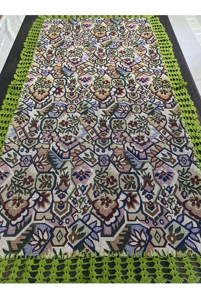 Neşe Şirin Yeşil Dantelli Desenli Kalın Keten Runner
