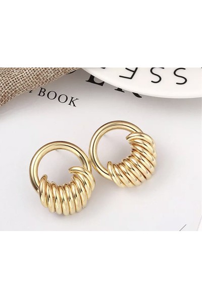 Mercan Aksesuar Çağla Gold Renk Halka Küpe Mercan Aksesuar Çağla Gold Renk Halka Küpe