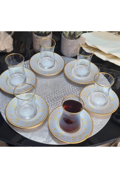 Sembol Heybeli Motif Desen Gold 6 Kişilik Çay Bardak Takımı Heybeli-07 Sembol Heybeli Motif Desen Gold 6 Kişilik Çay Bardak Takımı Heybeli-07