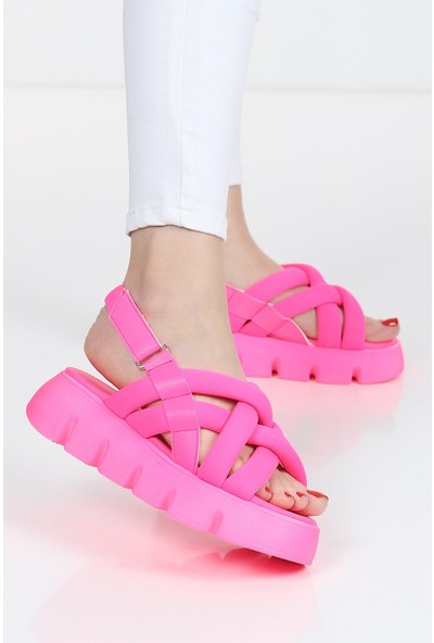 Çapraz Bağlı Neon Pembe Ortopedik Taban Kadın Sandalet