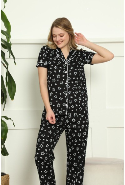 Dreamy Pamuklu Biyeli Yıldız Desenli Kısa Kollu Gömlek Pijama Takımı Dreamy Pamuklu Biyeli Yıldız Desenli Kısa Kollu Gömlek Pijama Takımı