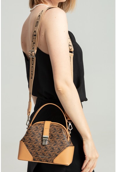 Elatae Ccs London Kadın Omuz Askılı Çapraz Çanta Kahve Elatae Ccs London Kadın Omuz Askılı Çapraz Çanta Kahve