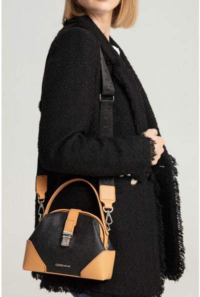 Elatae Ccs London Kadın Omuz Askılı Çapraz Çanta Siyah 10042 Elatae Ccs London Kadın Omuz Askılı Çapraz Çanta Siyah 10042