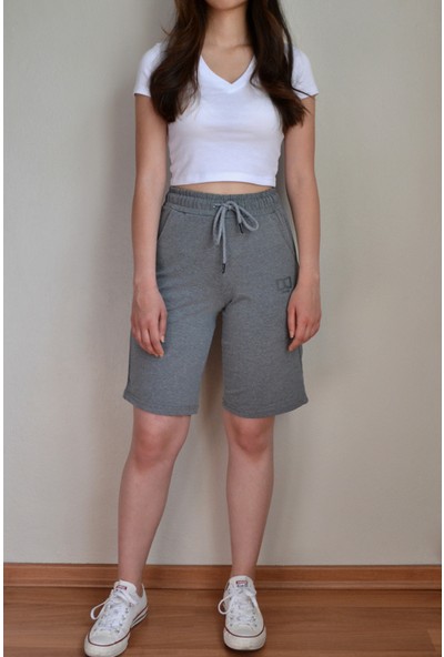 Jülyet Giyim Kadın Pamuklu Kaliteli Beli Lastikli Bağlamalı Cepli Spor Rahat Büyük Beden Gri Uzun Bermuda Şort