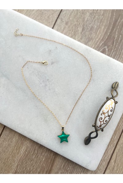 La Vie En Mode Kadın Yeşil Yıldız Figürlü Gold Zincirli Kolye