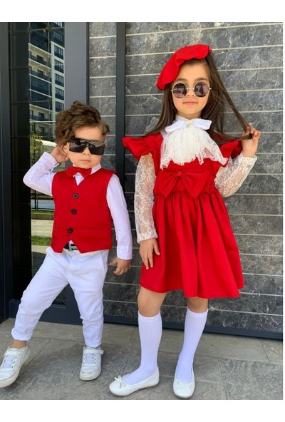 Modavals Dantelli Broşlu Fırfırlı Slopet Kız Çocuk & Yelekli Papyonlu Erkek Çocuk Kardeş Kombin - Kırmızı Modavals Dantelli Broşlu Fırfırlı Slopet Kız Çocuk & Yelekli Papyonlu Erkek Çocuk Kardeş Kombin - Kırmızı