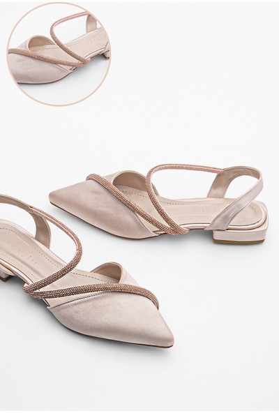 Kadın Taşlı Babet Sivri Burun Arkası Açık Atkılı Ayakkabı Sando Kadın Taşlı Babet Sivri Burun Arkası Açık Atkılı Ayakkabı Sando