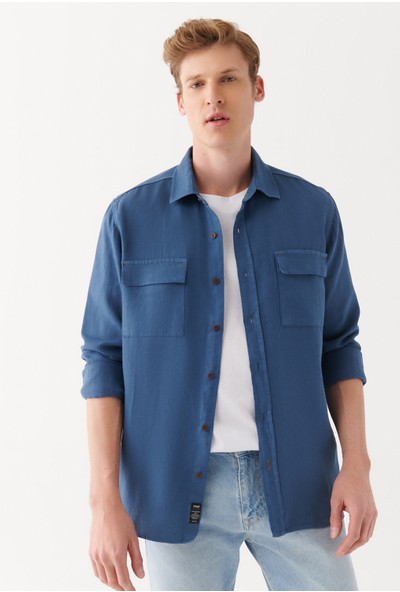 Çift Cepli Mavi Gömlek