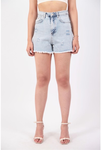 Coral Paçası Püsküllü Yırtıklı Kot Şort Buz Mavi