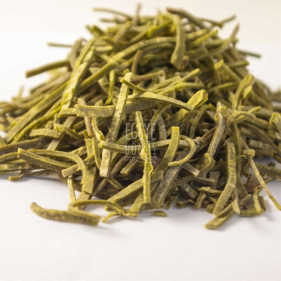 Egeye Dönüş Ev Yapımı Ispanaklı Erişte - 350 Gr. El Kesimi Fiyatı