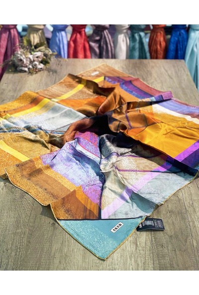 Aker Ipek %100 Krep Saten Ipek(Silk) Eşarp 90*90 Aker Ipek %100 Krep Saten Ipek(Silk) Eşarp 90*90