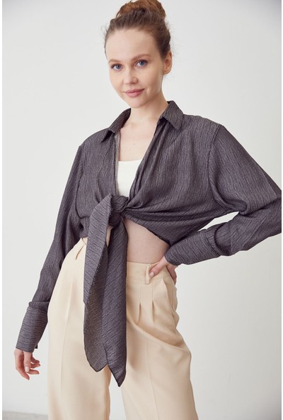 Foremia Çizgi Detaylı Bağlamalı Gömlek-Siyah