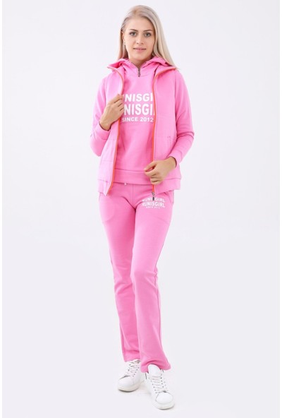 Barbora Şık ve Rahat Üçlü Eşofman Takımı