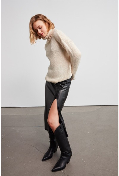 Yırtmaçlı Deri Etek Siyah