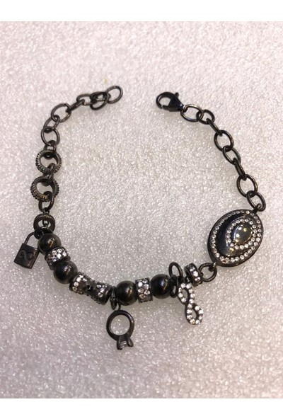 Sezginler Pandora Model 925 Ayarn Gümüş Siyah Oksitli Bileklik Sezginler Pandora Model 925 Ayarn Gümüş Siyah Oksitli Bileklik