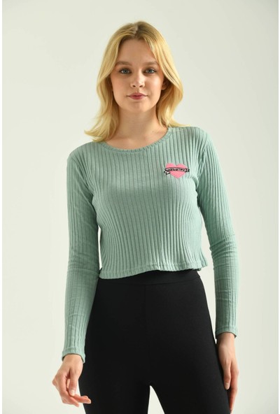 Moviment Mint Nakış Detaylı Kaşkorse Örme Bluz Moviment Mint Nakış Detaylı Kaşkorse Örme Bluz