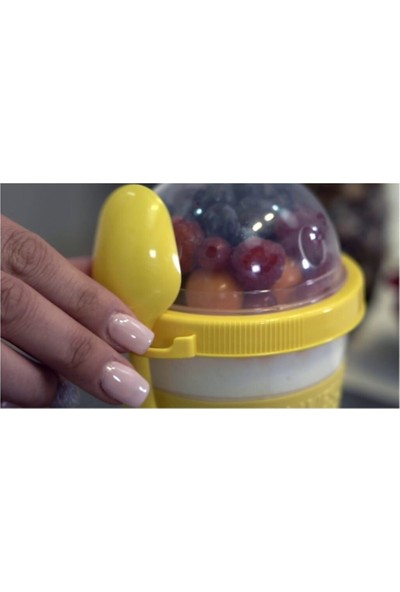 Pazariz Meyve Hazneli Kaşıklı Portatif Yoğurt Kabı Pazariz Meyve Hazneli Kaşıklı Portatif Yoğurt Kabı