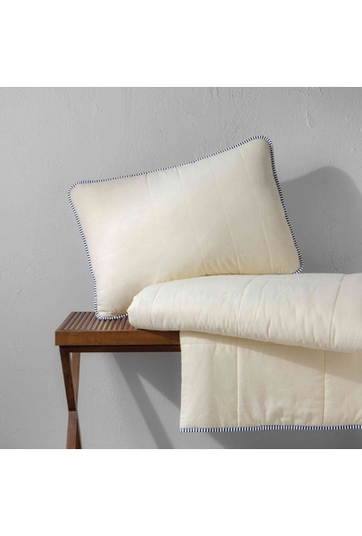 Hibboux 50 x 70 cm Soft Flannel Yıkanabilir Kılfılı Pamuk Yastık Hibboux 50 x 70 cm Soft Flannel Yıkanabilir Kılfılı Pamuk Yastık