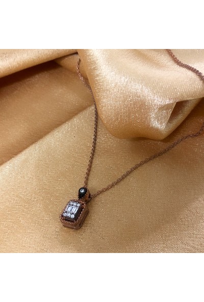 YDG Elmas Takı Pırlanta Baget Kolye