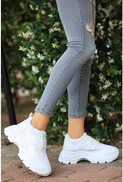 Karazona Kadın Beyaz Cilt Bağcıklı Spor Ayakkabı Sneaker KZ3140 Karazona Kadın Beyaz Cilt Bağcıklı Spor Ayakkabı Sneaker KZ3140