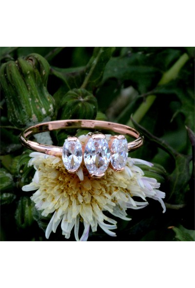Huma Tria 0.60 Crt(Singnty Oval Kesim Swaroski) Evlilik Teklifi 14 Ayar Kadın Altın Yüzüğü-Pırlanta Möntürü Oval Singnyt Taşlı Hediye Altın Yüzük-0.60 Crt Singnty Taşlı Altın Yüzük Huma Tria 0.60 Crt(Singnty Oval Kesim Swaroski) Evlilik Teklifi 14 Ayar Kadın Altın Yüzüğü-Pırlanta Möntürü Oval Singnyt Taşlı Hediye Altın Yüzük-0.60 Crt Singnty Taşlı Altın Yüzük