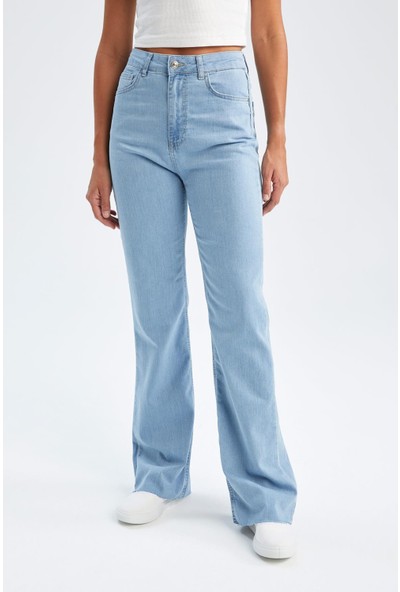 DeFacto İspanyol Paça Yüksek Bel Paça Ucu Kesik Jean Pantolon Y2690AZ22HS