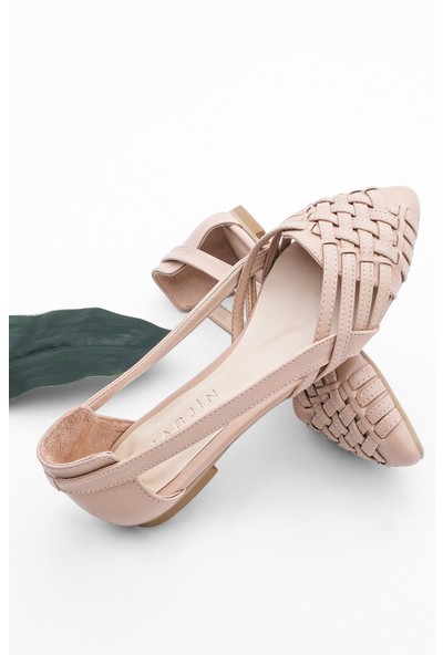 Kadın Babet Yanları Açık Sivri Burun Günlük Ayakkabı Ferko Kadın Babet Yanları Açık Sivri Burun Günlük Ayakkabı Ferko