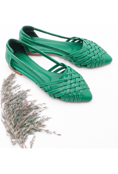 Kadın Babet Yanları Açık Sivri Burun Günlük Ayakkabı Ferko Kadın Babet Yanları Açık Sivri Burun Günlük Ayakkabı Ferko