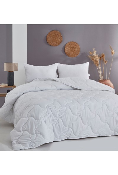 Komfort Home Çift Kişilik Micro Yazlık Ince Hafif Light Yorgan 195X215 cm Komfort Home Çift Kişilik Micro Yazlık Ince Hafif Light Yorgan 195X215 cm