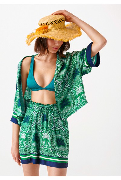 Mavi Palmiye Baskılı Yeşil Şort