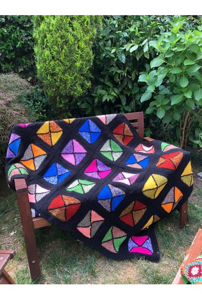 Momandkash Desenli Yün Battaniye