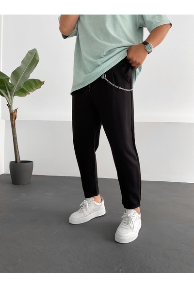 Siyah Rahat Kesim Zincirli Pantolon DP-085