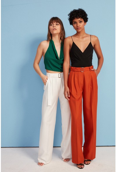 Vatkalı Kemerli Kumaş Pantolon Ekru