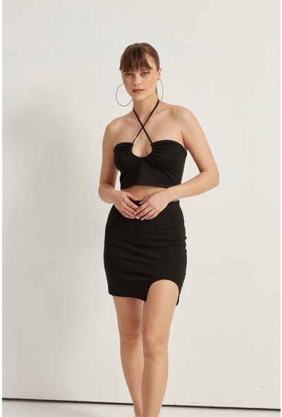 Vatkalı Yırtmaçlı Mini Etek Siyah