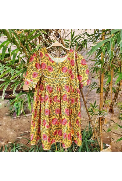 Mamaped Turkındıa Sarı & Pembe Kasımpatı Çiçeği Elbise (4-6 Yaş)- Kız Çocuk Mamaped Turkındıa Sarı & Pembe Kasımpatı Çiçeği Elbise (4-6 Yaş)- Kız Çocuk
