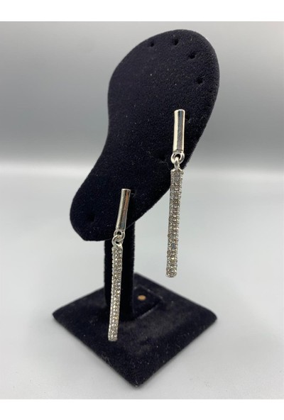 Bujiteri Dükkanı Gümüş Renk Zirkon Taşlı Su Yolu Tasarım Küpe Bujiteri Dükkanı Gümüş Renk Zirkon Taşlı Su Yolu Tasarım Küpe