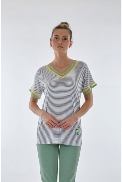 Vedi V Yaka Çizgili Kısa Kollu Ekru Kadın Bluz 22122032