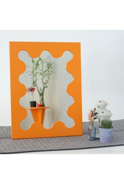 Farbelab Mm1 Dalgalı Kenarlı Turuncu Renkli Ahşap Dekoratif Ayna 40X52CM Farbelab Mm1 Dalgalı Kenarlı Turuncu Renkli Ahşap Dekoratif Ayna 40X52CM