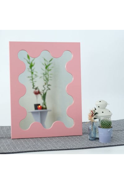Farbelab Mm1 Dalgalı Kenarlı Pembe Renkli Ahşap Dekoratif Ayna 40X52CM