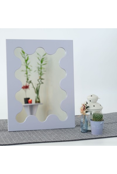 Farbelab Mm1 Dalgalı Kenarlı Açık Lila Renkli Ahşap Dekoratif Ayna 40X52CM Farbelab Mm1 Dalgalı Kenarlı Açık Lila Renkli Ahşap Dekoratif Ayna 40X52CM
