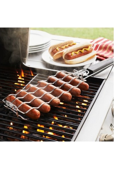 Mutfağında Çelik Sosis Sucuk Mısır Barbekü Izgarası Mutfağında Çelik Sosis Sucuk Mısır Barbekü Izgarası