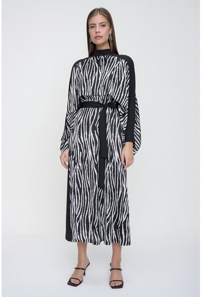 Aker 4197111 Zebra Desen Pelerin Detaylı Elbise Aker 4197111 Zebra Desen Pelerin Detaylı Elbise