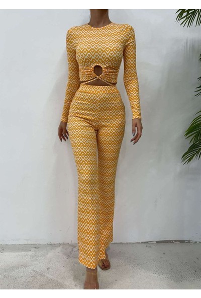 Ello Desenli Bağlama Detay Pantolon Crop Kadın Takım