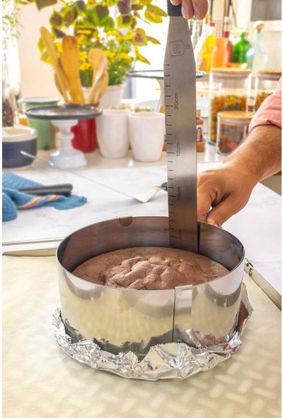 Refikadan Ayarlanabilir Pasta Çemberi Kalıbı Refikadan Ayarlanabilir Pasta Çemberi Kalıbı