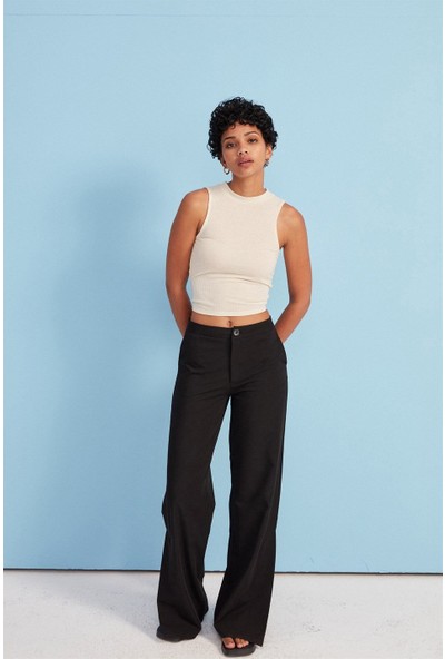 Vatkalı Yırtmaçlı Düz Kesim Pantolon Siyah